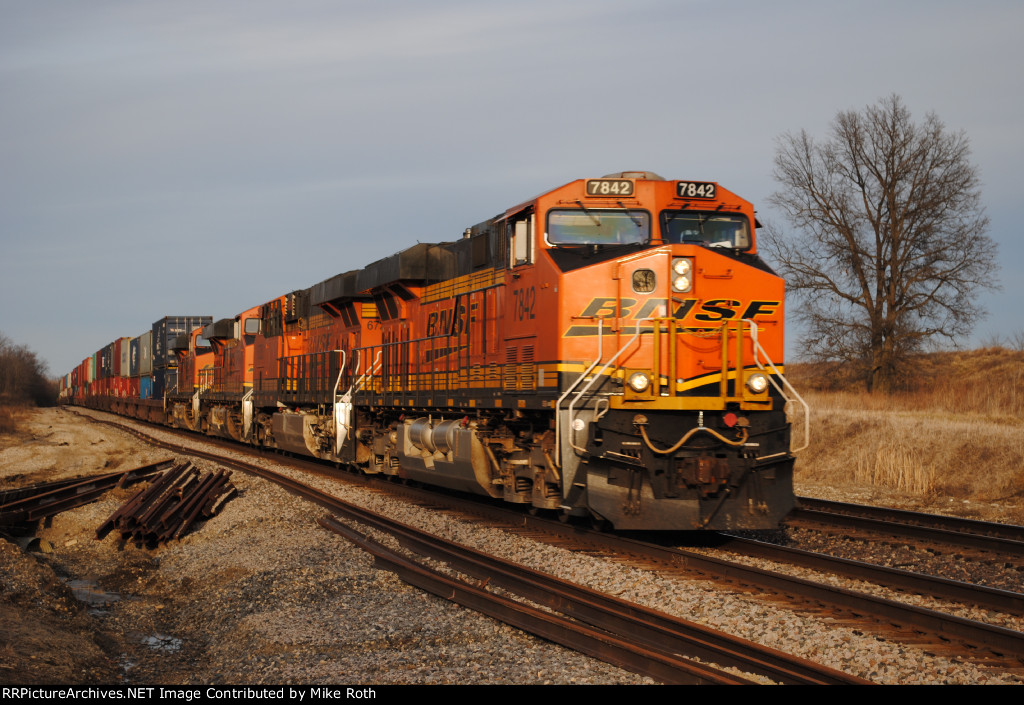 BNSF 7842